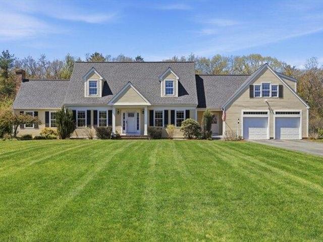 4 bedroom, Westford MA 01886 LS102313781