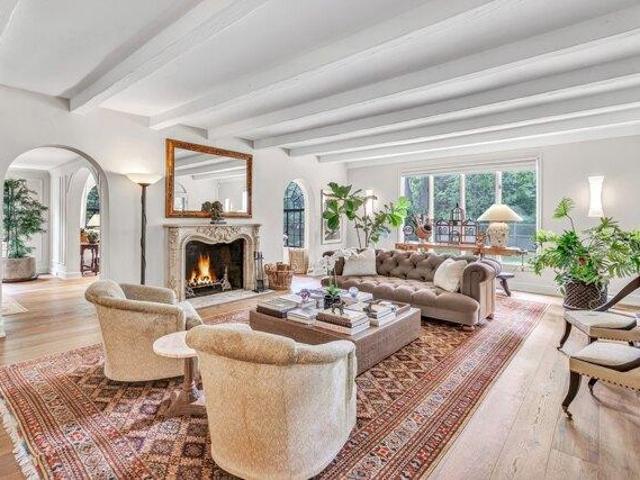 4 bedroom, Westport CT 06880 105126332