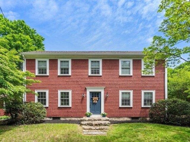 4 bedroom, Westwood MA 02090 104568288