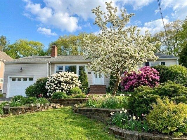 4 bedroom, Westwood MA 02090 102586699