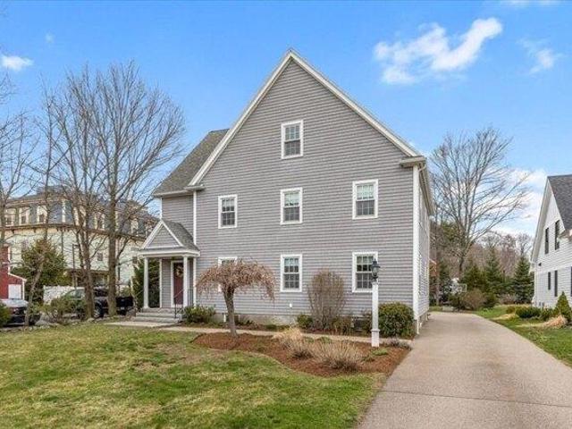 4 bedroom, Westwood MA 02090 LS101999505