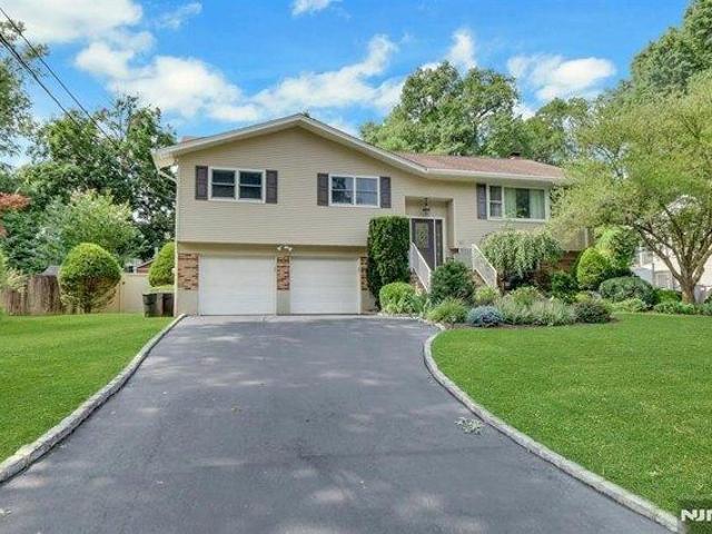 4 bedroom, Westwood NJ 07675 104654454