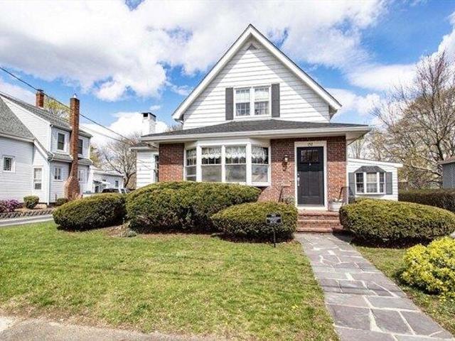 4 bedroom, Whitman MA 02382 LS102959332
