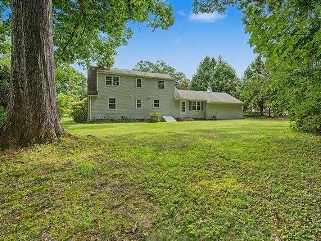 4 bedroom, Wilbraham MA 01095 105160611
