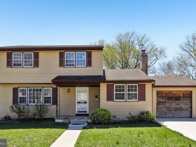 4 bedroom, Williamstown NJ 08094 102254178