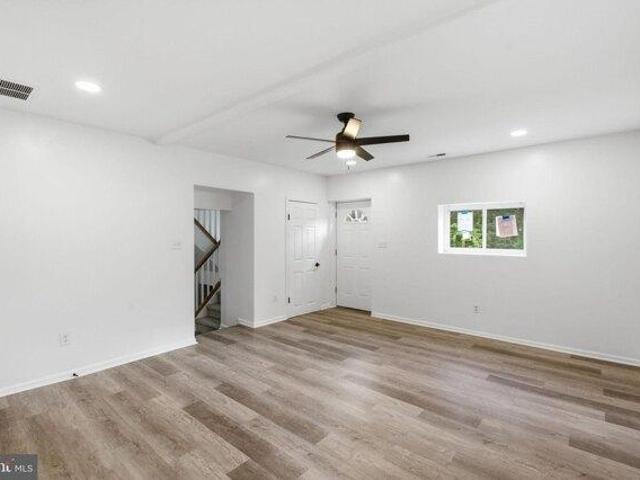 4 bedroom, Williamstown NJ 08094 105159804