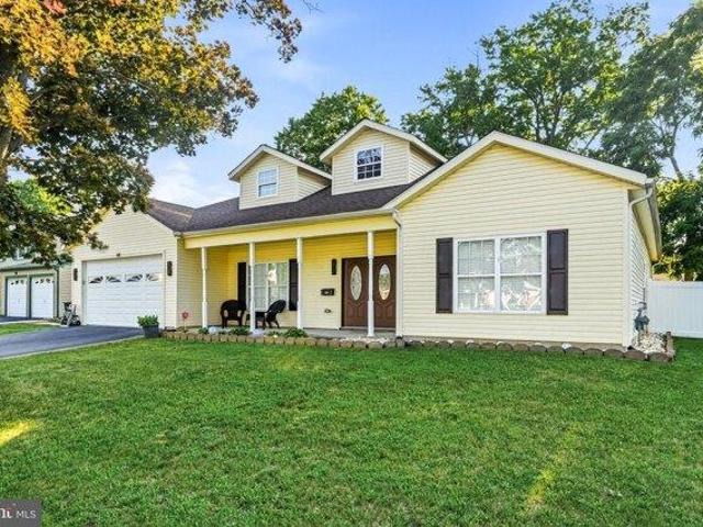 4 bedroom, Willingboro NJ 08046 104720057