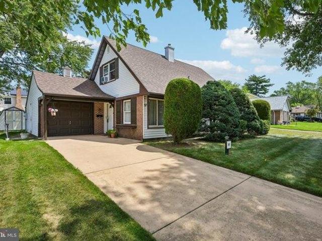 4 bedroom, Willingboro NJ 08046 105159234