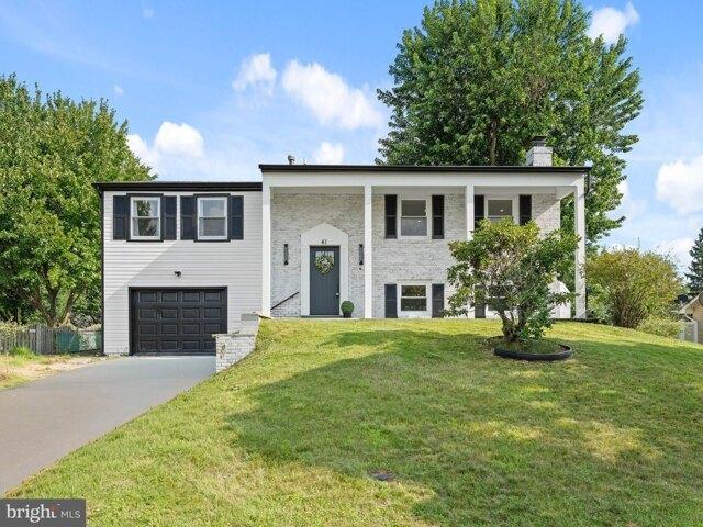 4 bedroom, Willingboro NJ 08046 105176487