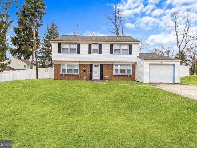 4 bedroom, Willingboro NJ 08046 105207314