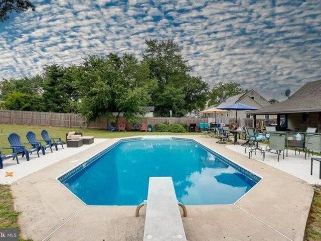 4 bedroom, Willingboro NJ 08046 105203252