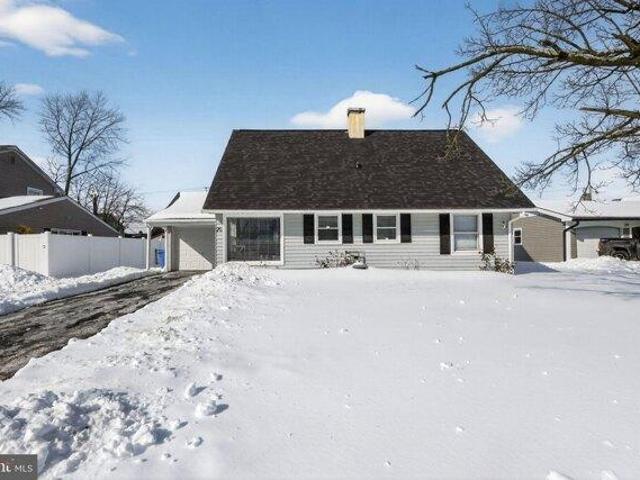 4 bedroom, Willingboro NJ 08046 LS101577231