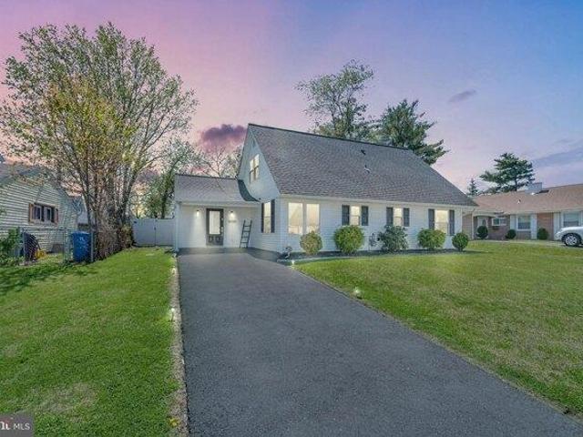 4 bedroom, Willingboro NJ 08046 LS101747473