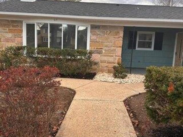 4 bedroom, Willingboro NJ 08046 LS102254175