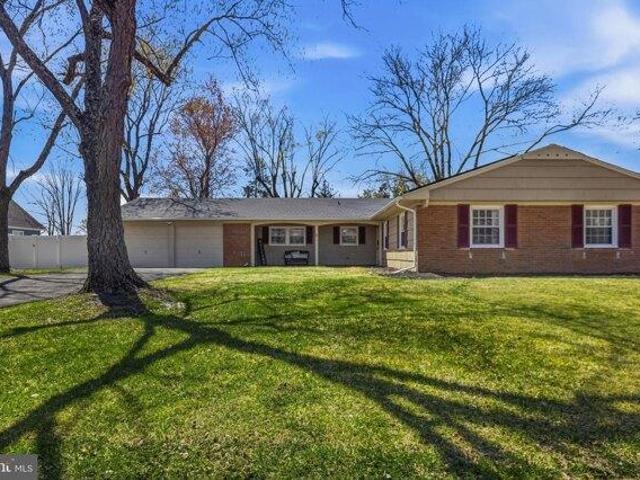 4 bedroom, Willingboro NJ 08046 LS102257088