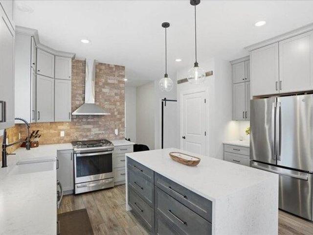 4 bedroom, Williston VT 05495 102761945