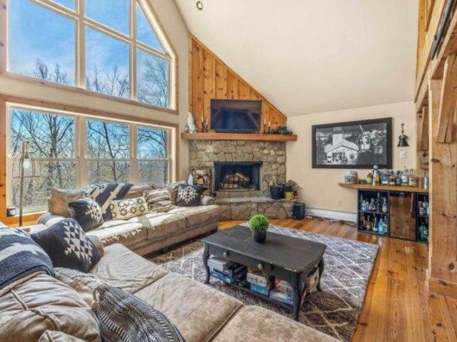 4 bedroom, Wilmington VT 05363 103102125