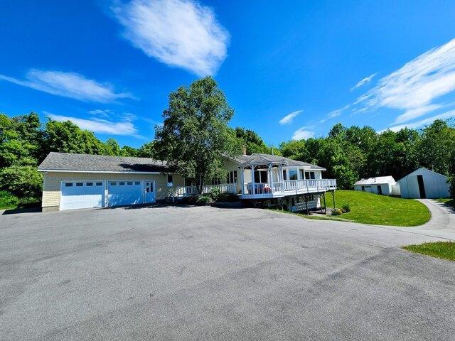 4 bedroom, Wilton ME 04294 104791820