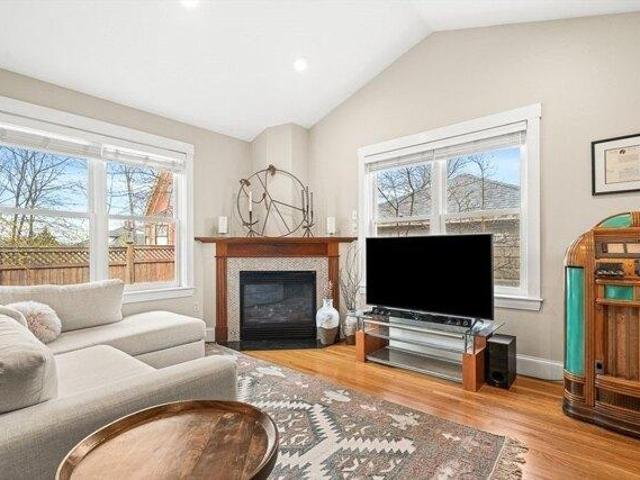 4 bedroom, Winchester MA 01890 102061659