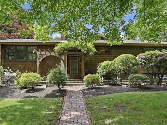 4 bedroom, Winchester MA 01890 103127344