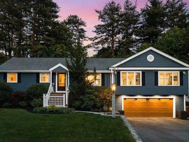 4 bedroom, Winchester MA 01890 103158270