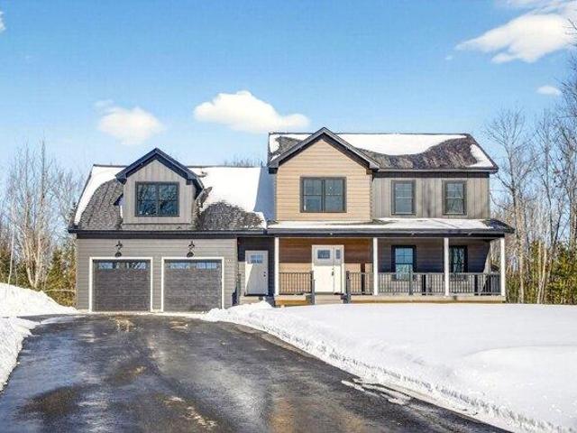 4 bedroom, Windham ME 04062 102592869