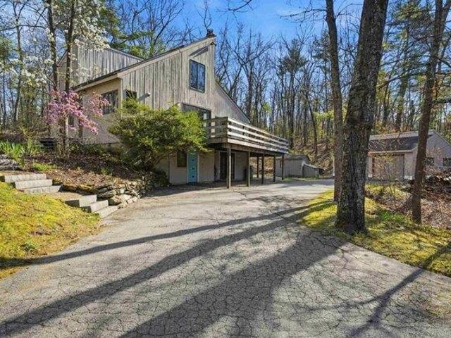 4 bedroom, Windham NH 03087 103221982