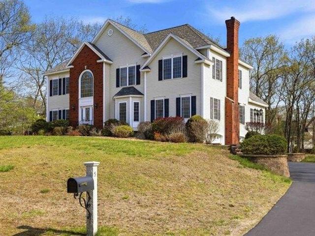 4 bedroom, Windham NH 03087 LS103098883