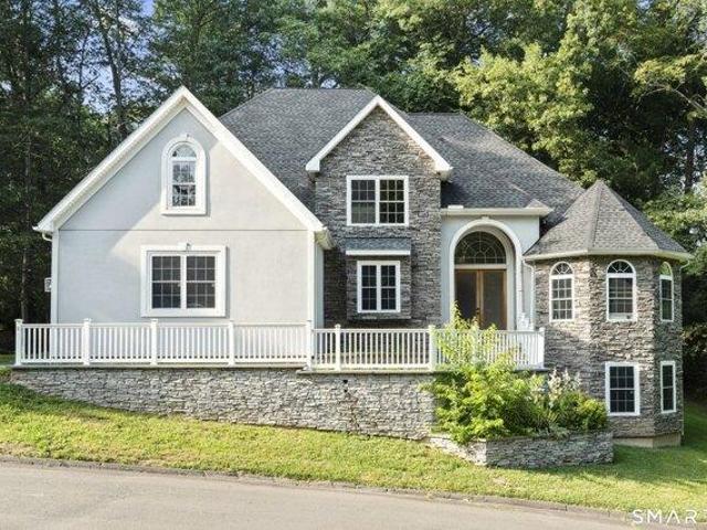 4 bedroom, Windsor CT 06095 104075881