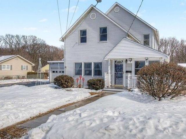 4 bedroom, Winooski VT 05404 101896535