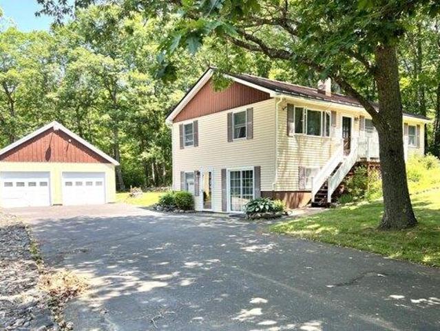 4 bedroom, Winslow ME 04901 104921765