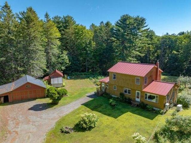 4 bedroom, Winterport ME 04496 LS102727114