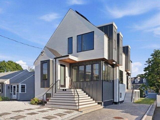 4 bedroom, Winthrop MA 02152 104688359
