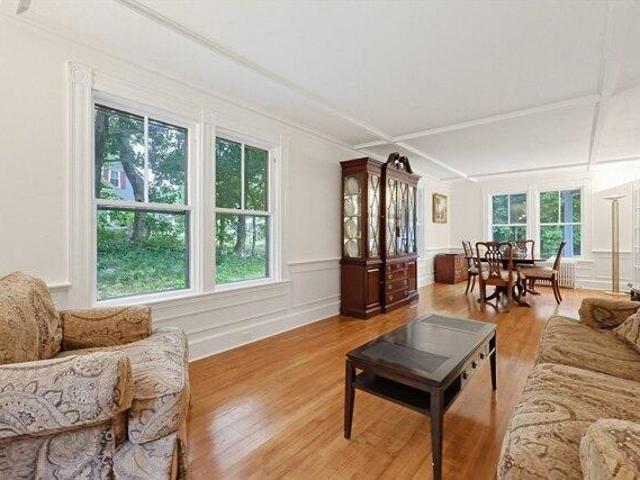 4 bedroom, Wrentham MA 02093 105095318