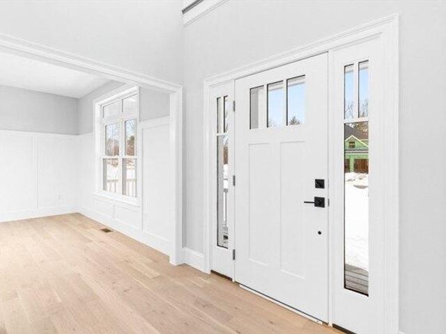 4 bedroom, Wrentham MA 02093 105096382
