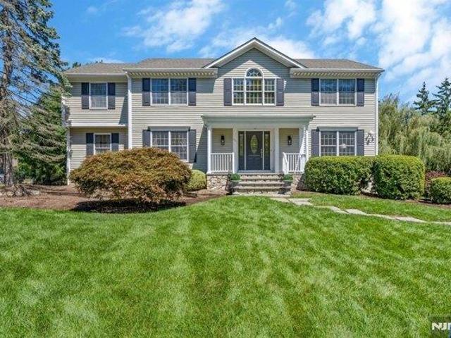 4 bedroom, Wyckoff NJ 07481 105190327