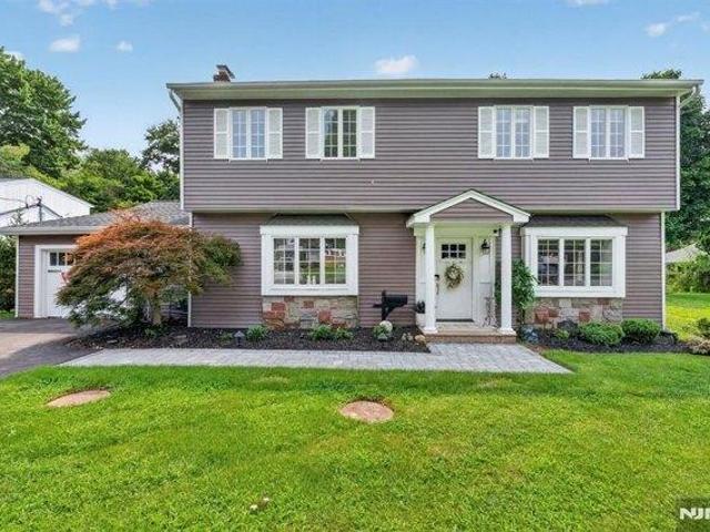 4 bedroom, Wyckoff NJ 07481 105192947