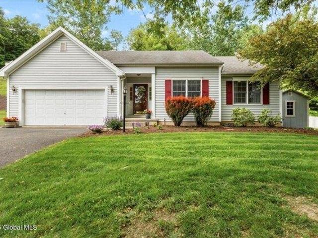 4 bedroom, Wynantskill NY 12198 91372078