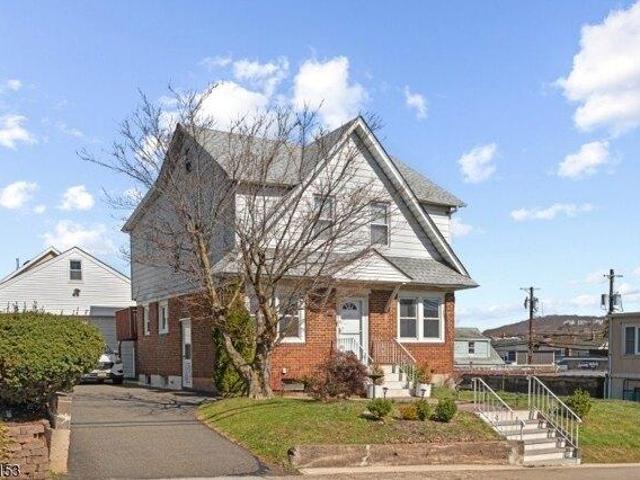4 bedroom, Totowa NJ 07512 102282099