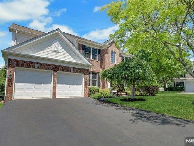 4 bedroom, Totowa NJ 07512 105176049