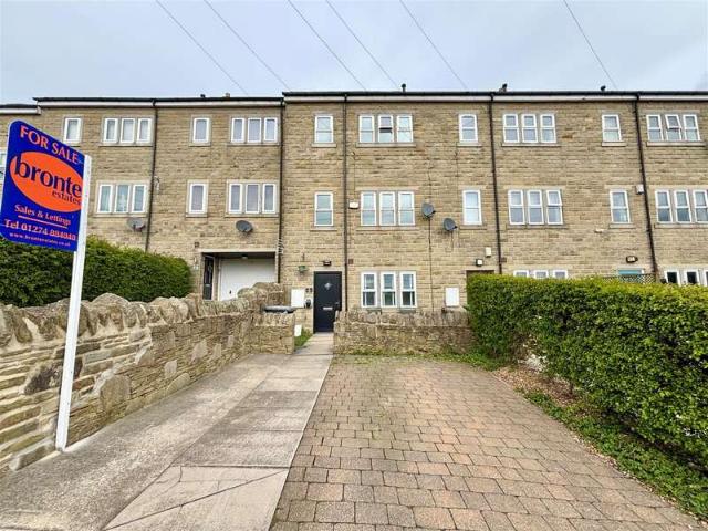 4 Bedroom Town House
