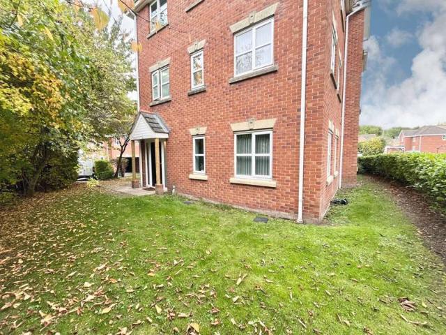 4 Bedroom Town House