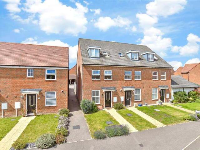 4 Bedroom Town House