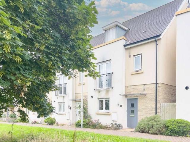 4 Bedroom Town House