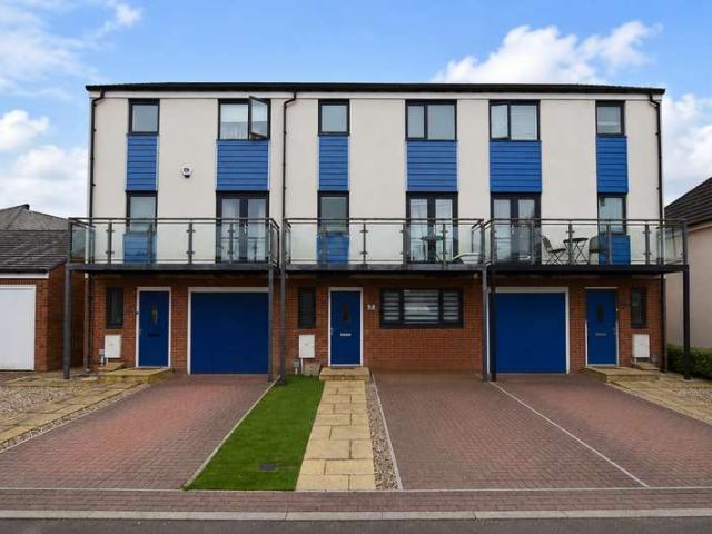 4 Bedroom Town House