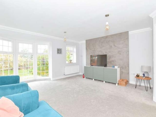 4 Bedroom Town House