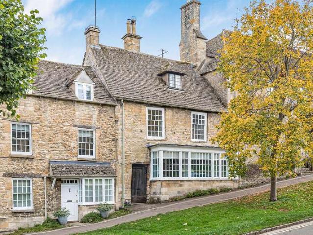 4 Bedroom Town House