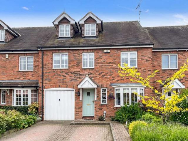 4 Bedroom Town House