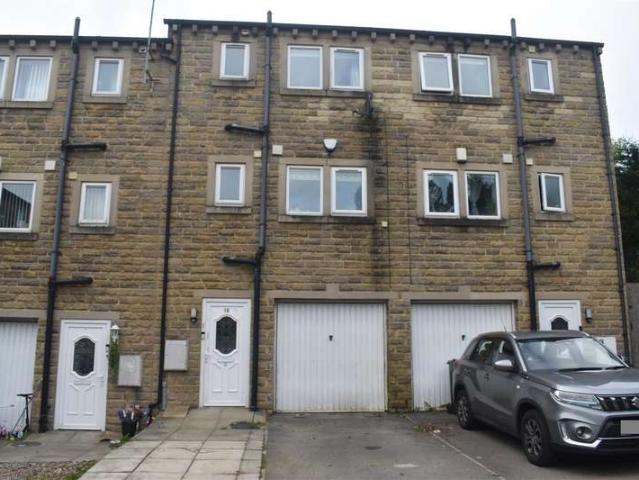 4 Bedroom Town House