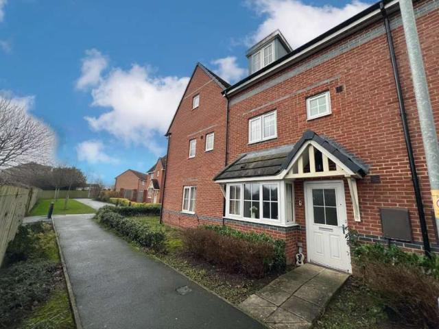 4 Bedroom Town House